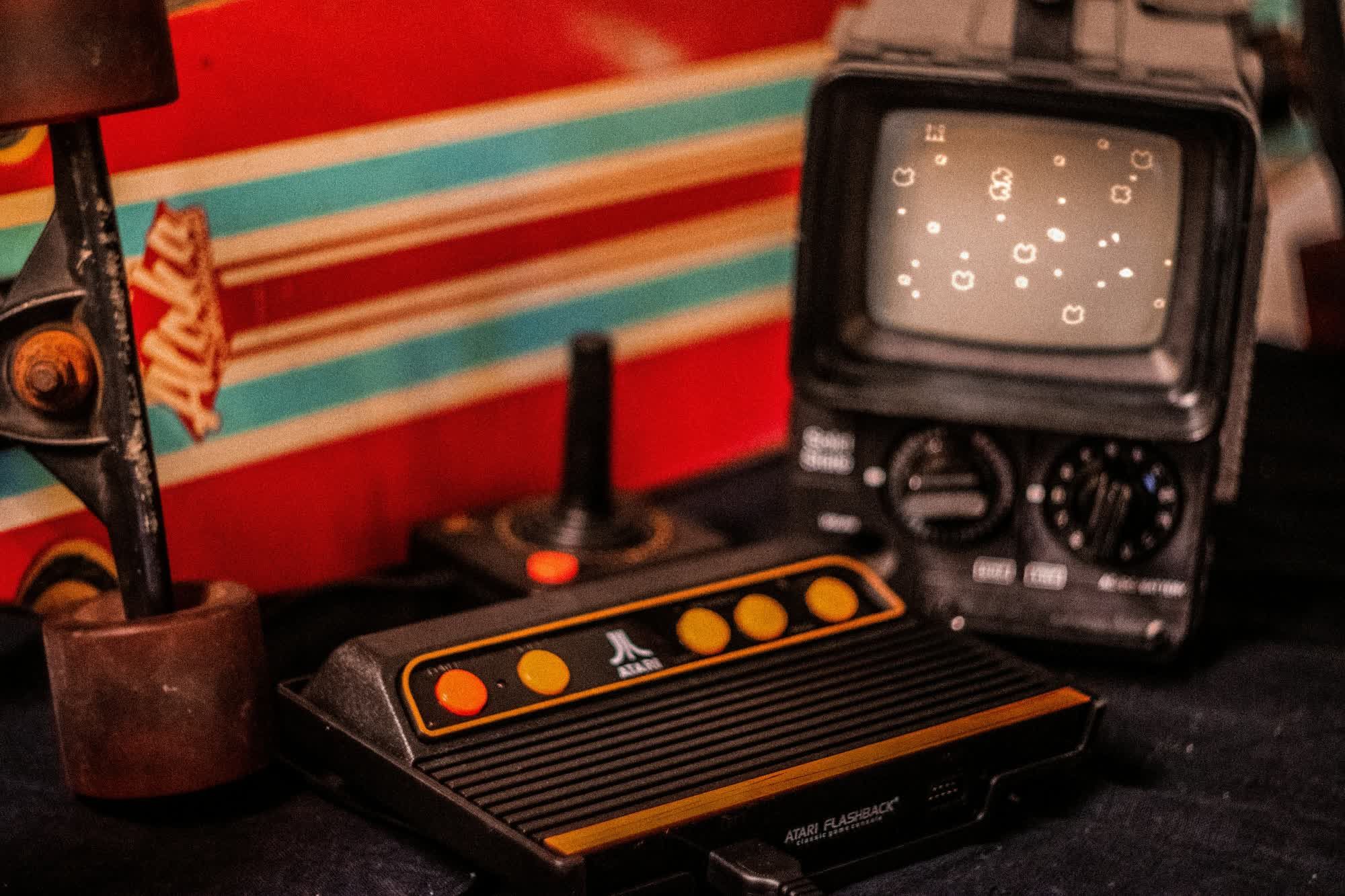 An entire Atari 8-bit computer is recreated on a stamp-sized FPGA ...