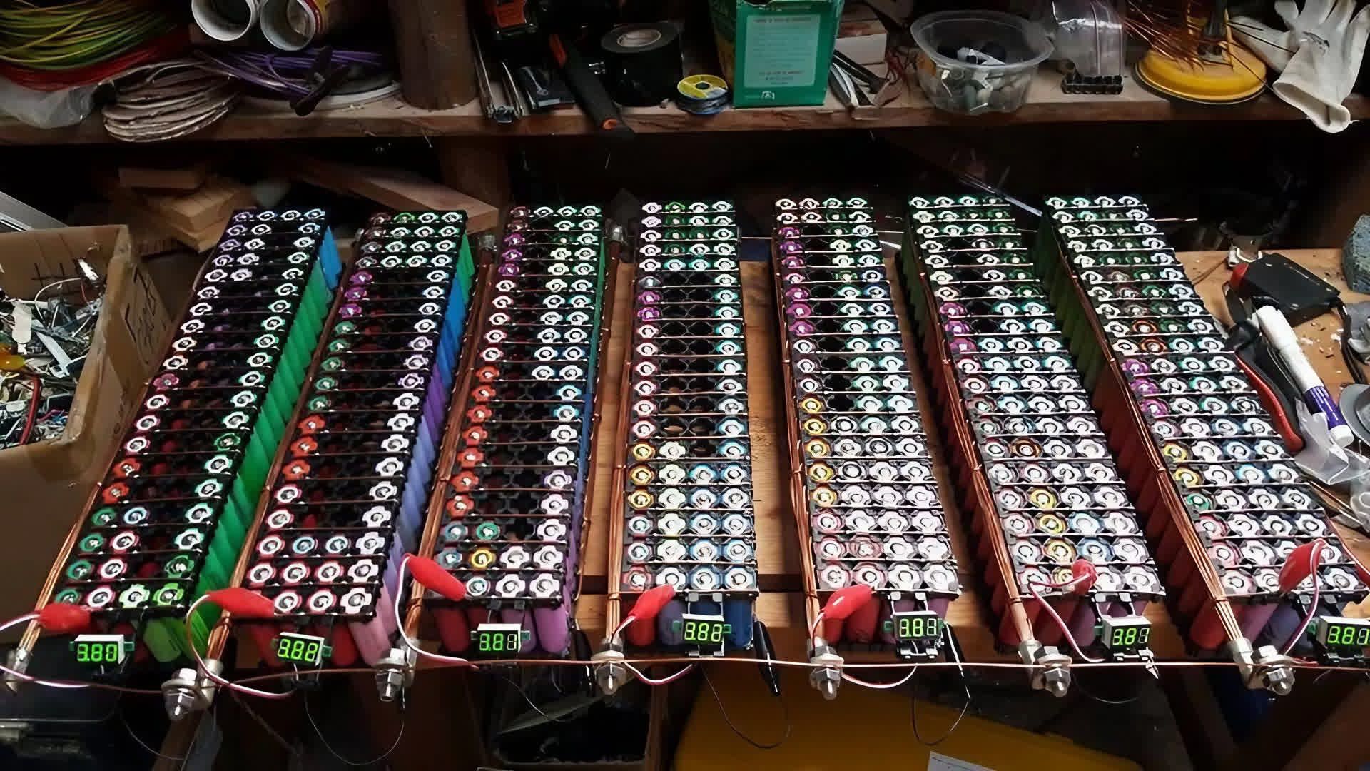 Ingenious DIY setup powers home for 8 years with over 1,000 repurposed ...